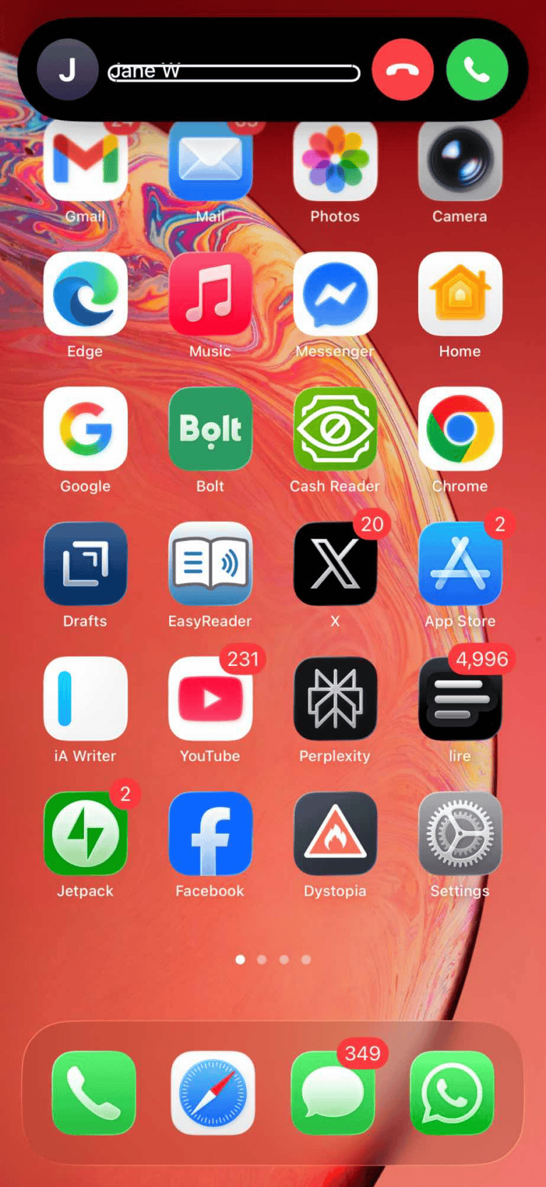 How to answer or decline incoming calls on iPhone | GeeksChalk